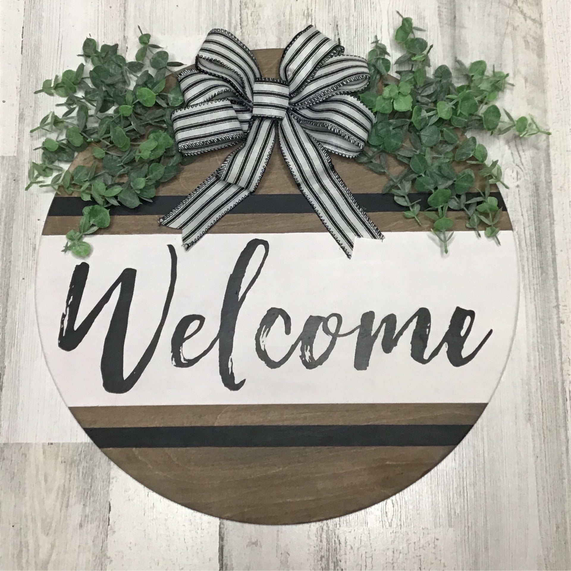 Round Welcome Sign | B2 Signs & Designs