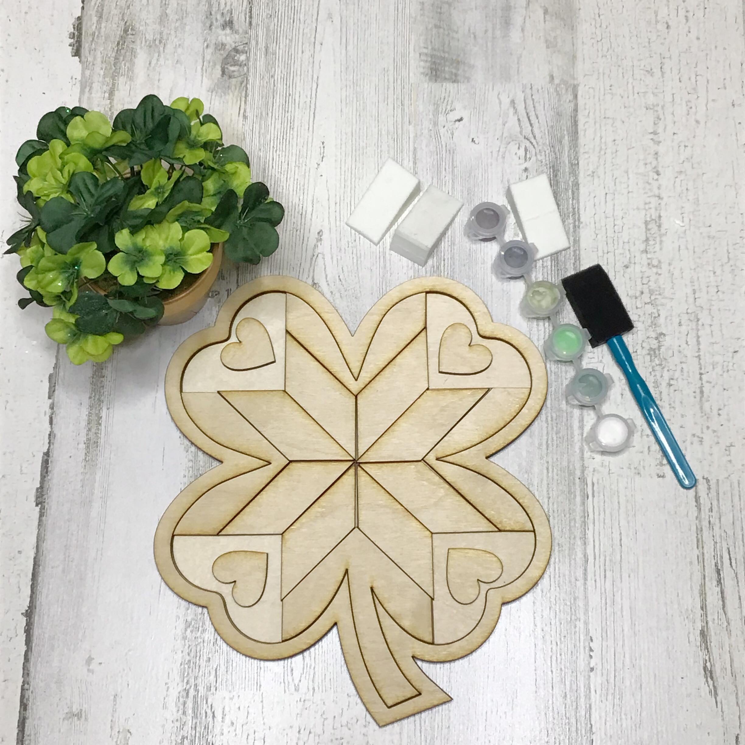 DIY Four Leaf Clover | B2 Signs & Designs